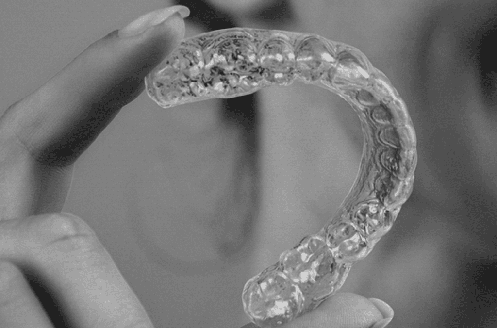 Retenedores dentales en la ortodoncia invisible - Institut Joan Autrán